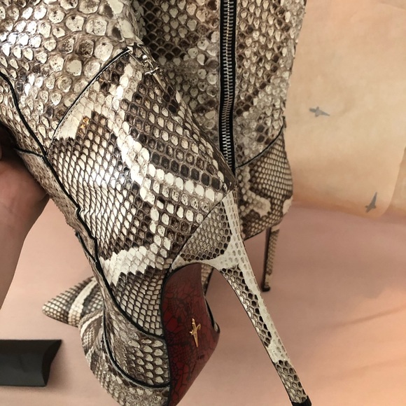 Cesare Paciotti | Shoes | Cesare Paciotti Pitone Roccia Snake Boots 39 ...